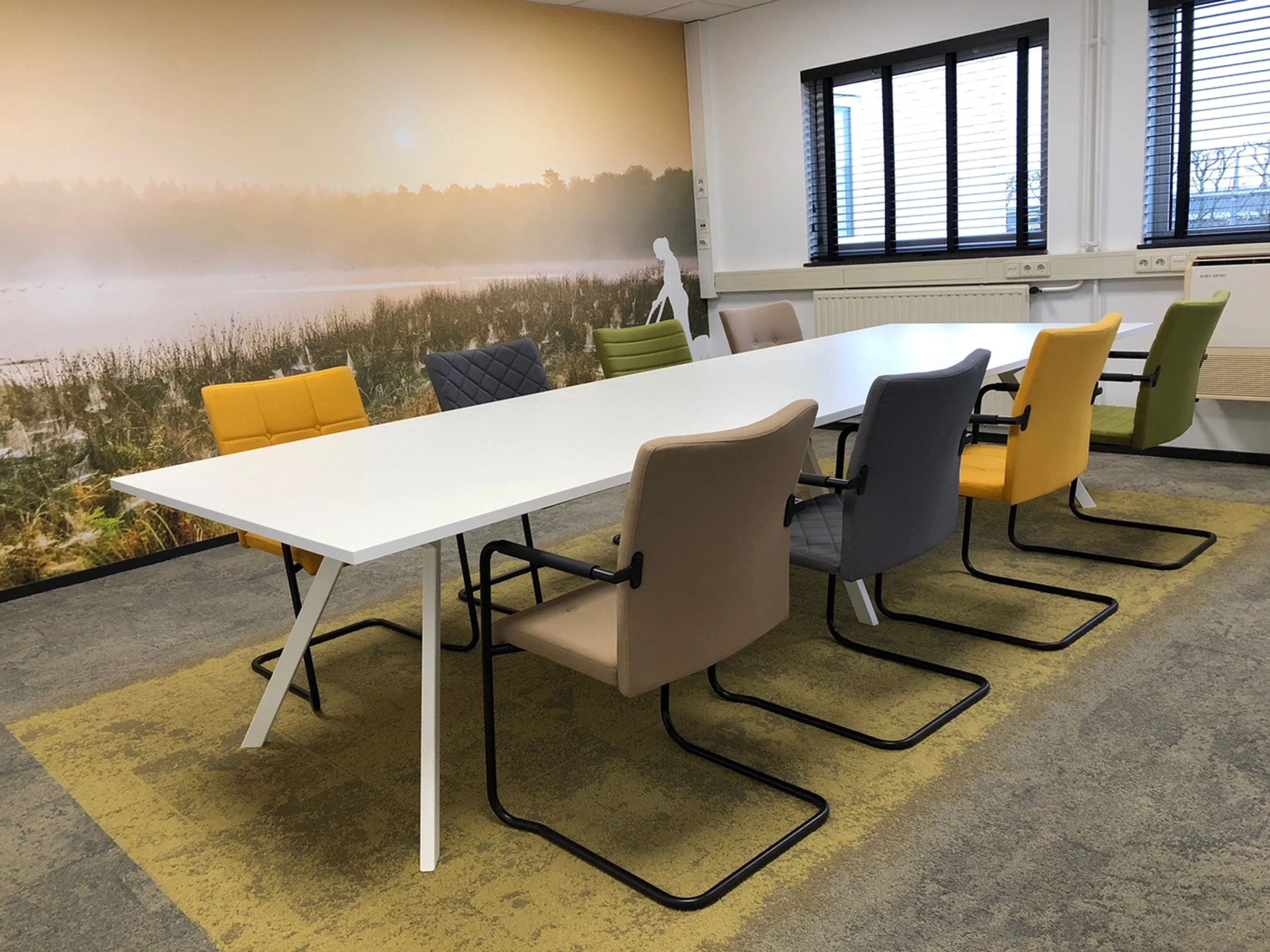 OOFF | Ooffie Bridge vergadertafel